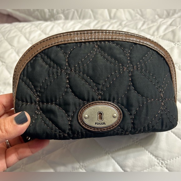 Fossil | Bags | Fossil Keyper Small Cosmetics Makeup Bag Black | Poshmark